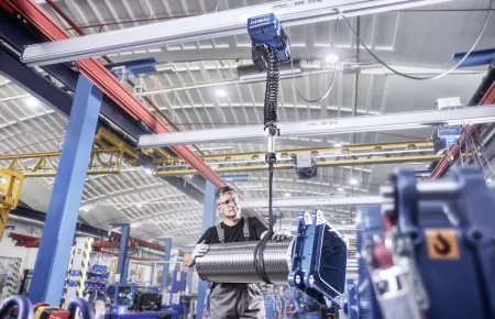 Demag chain hoist with balancer function | Demag