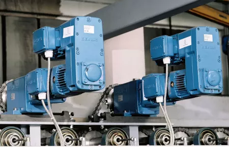 Precise Mechanical Positioning with the Demag FG Microspeed Motor ...
